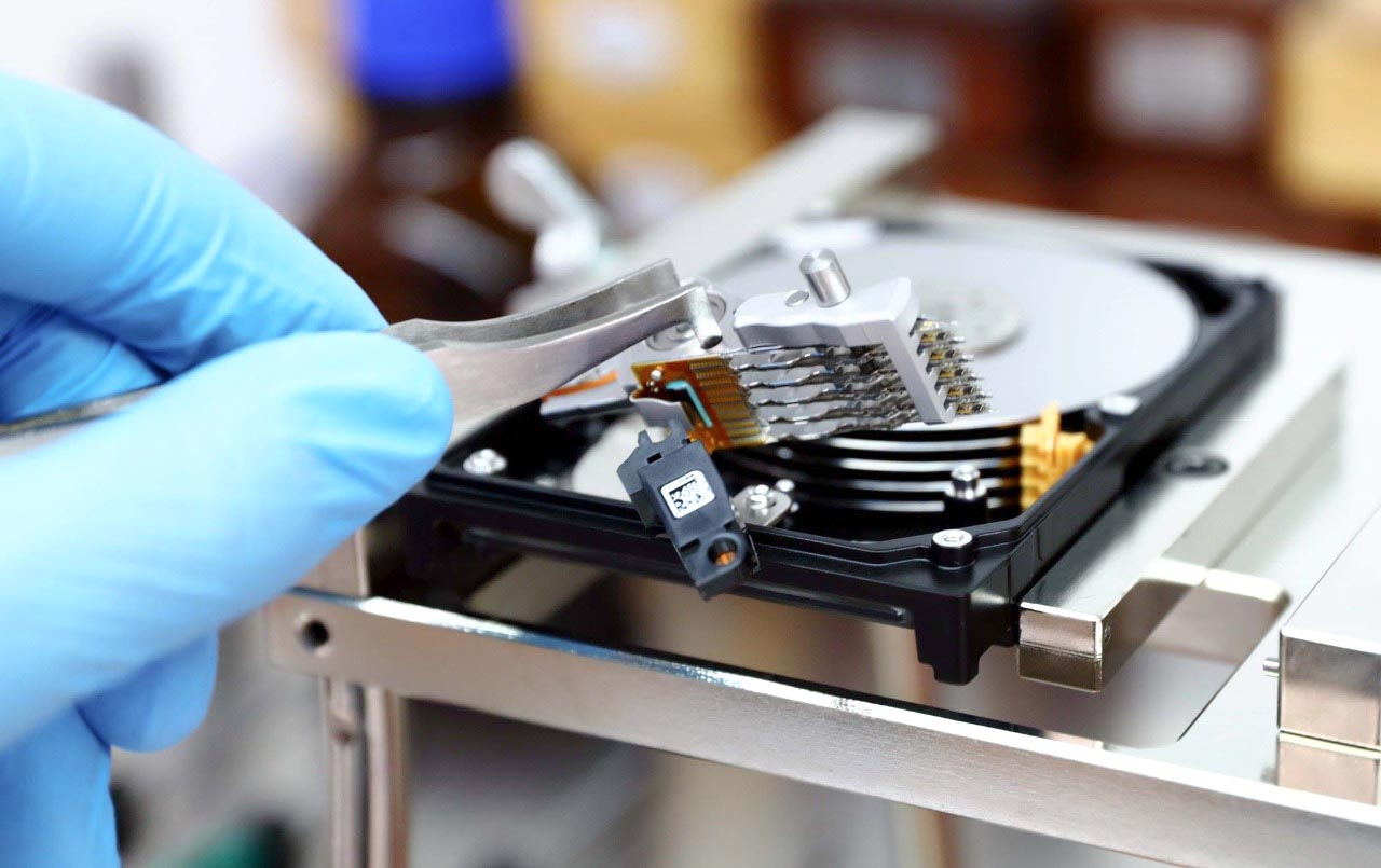 Certified Cleanroom - PITS Global Data Recovery Services