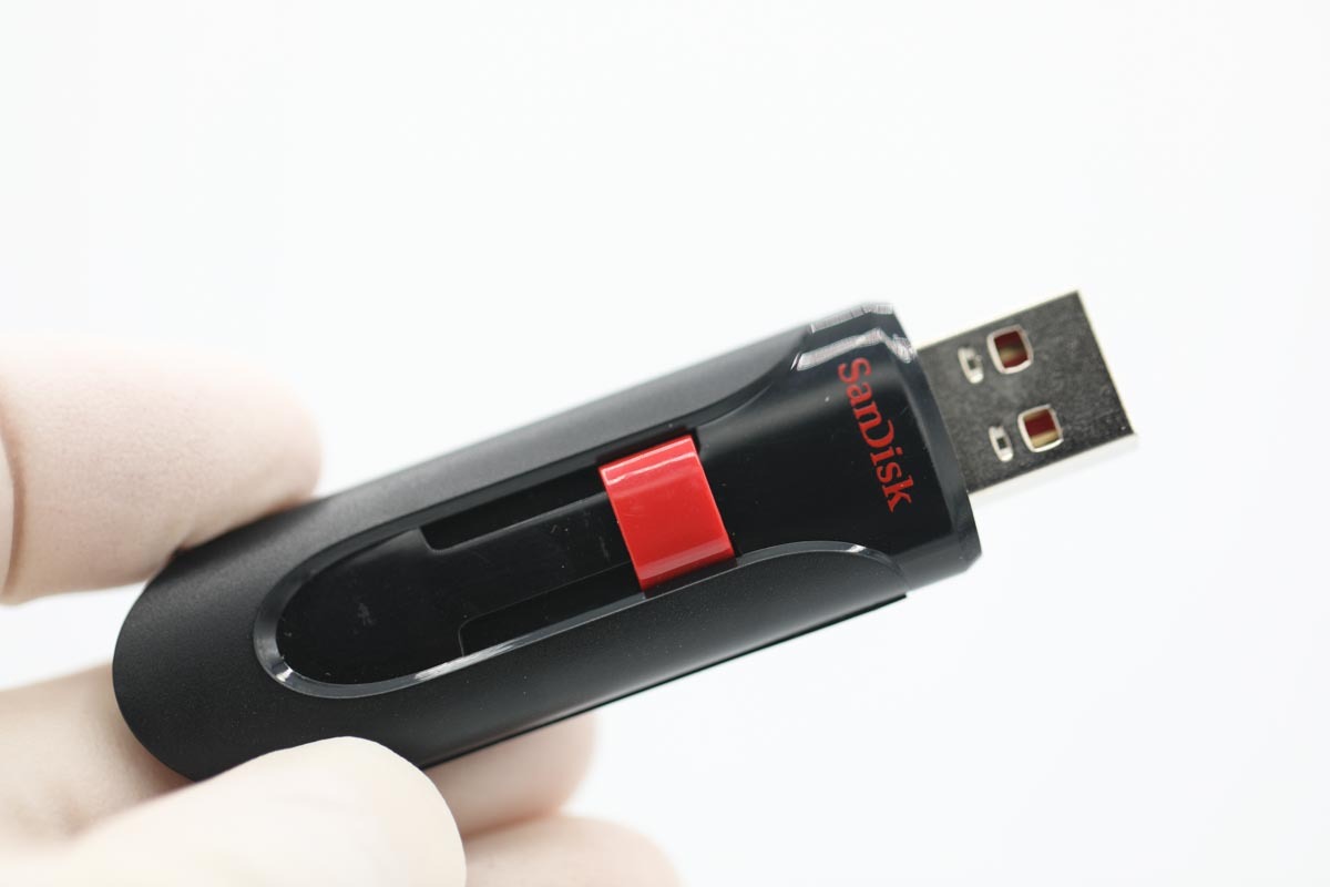 SanDisk Cruzer Glide USB Flash Drive Data Recovery Case